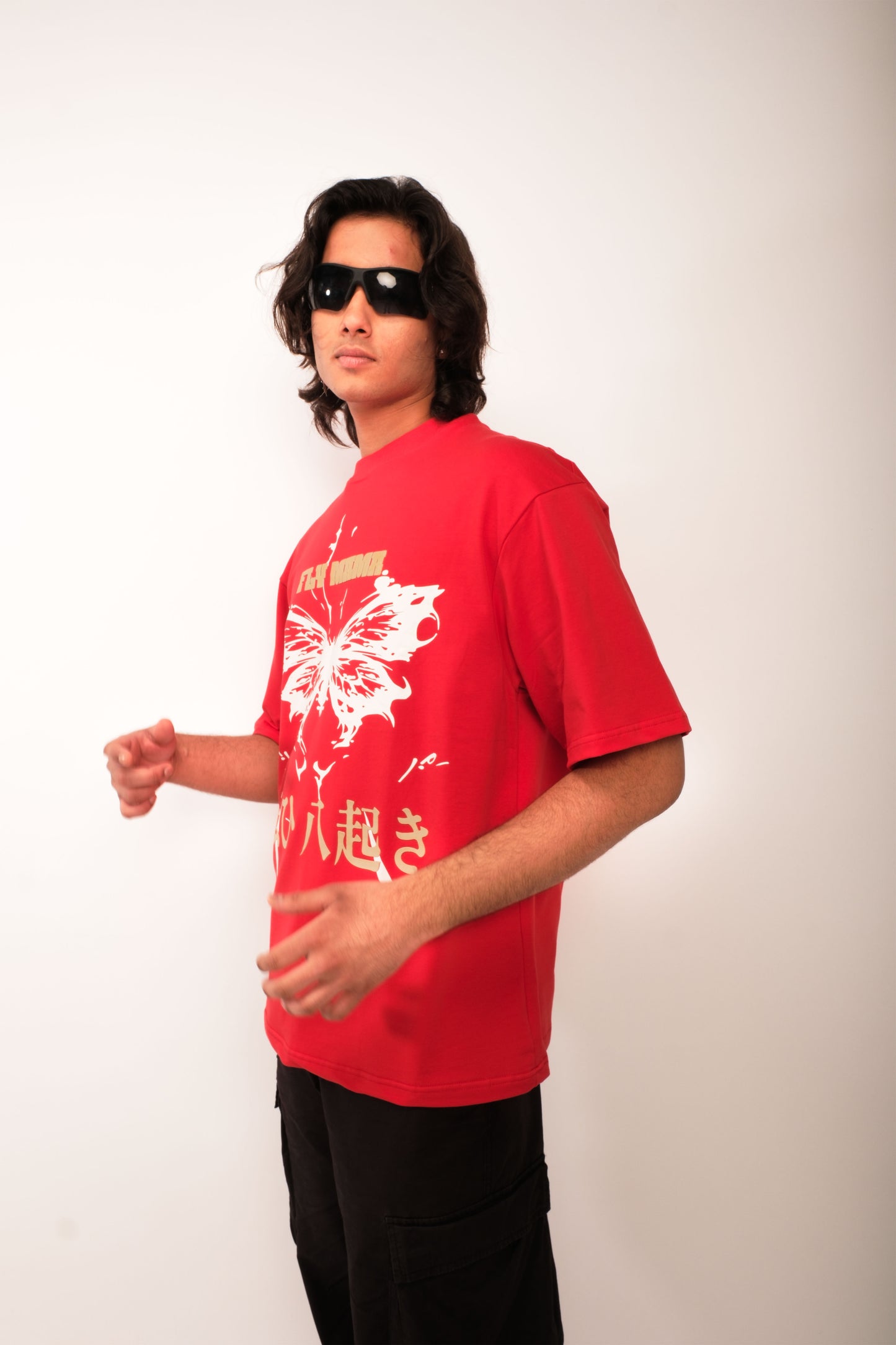 RESILIENT RED – Fly Mama